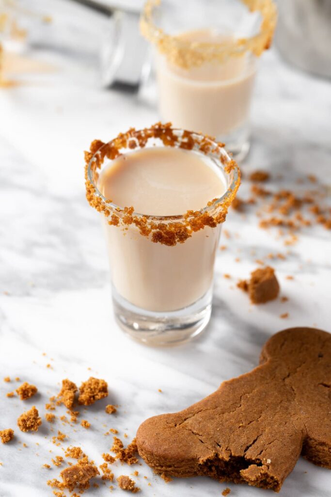 Gingerbread Man - Shots - Cocktail Servers.com